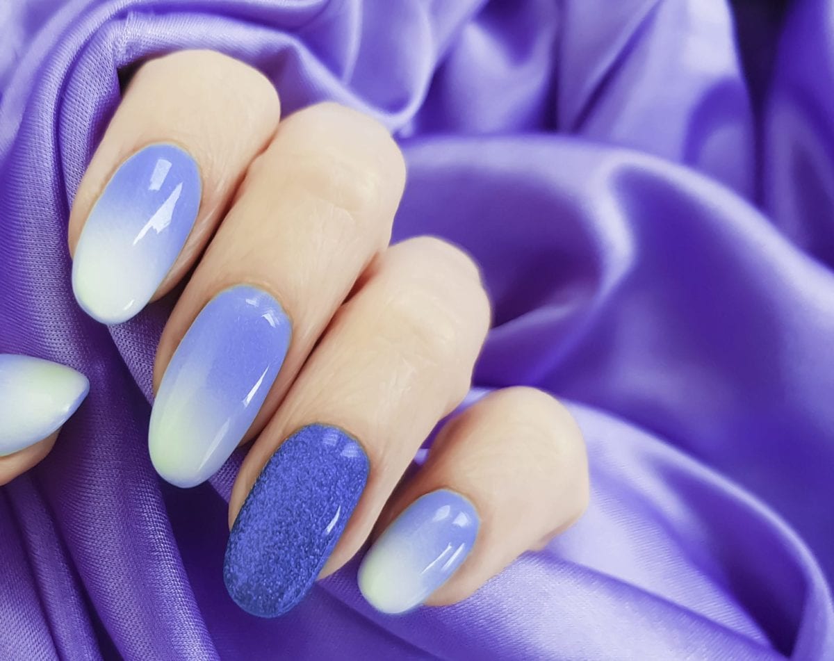 What Are Ombre Nails? How do you do Ombre Nails? Great questions - Let ...